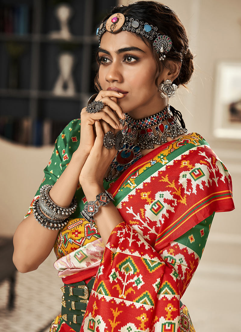 Purchase Patola sarees Online | Shop Patola Sarees Collection