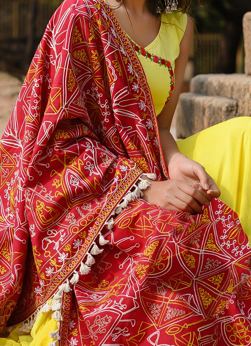 Dupatta: Buy Latest Dupattas Designs Online Collection