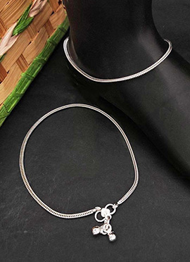 Anklets for Women - buy Anklets from in Jewellery collection online