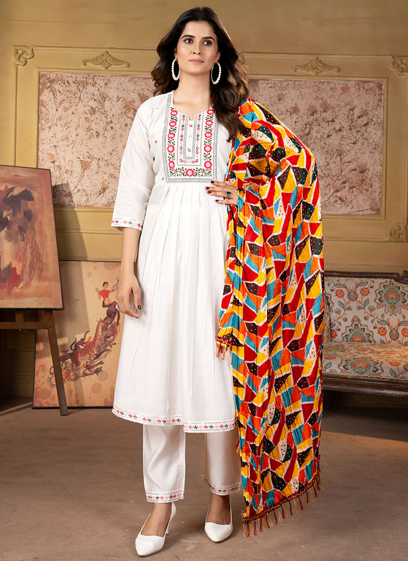 White Salwar Kameez: Latest White Salwar Kameez Designs Online