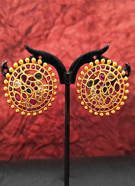 Studs for Women - buy Studs from in Jewellery collection online