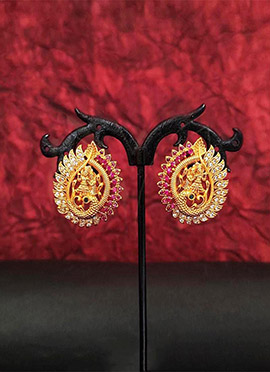 Studs for Women - buy Studs from in Jewellery collection online