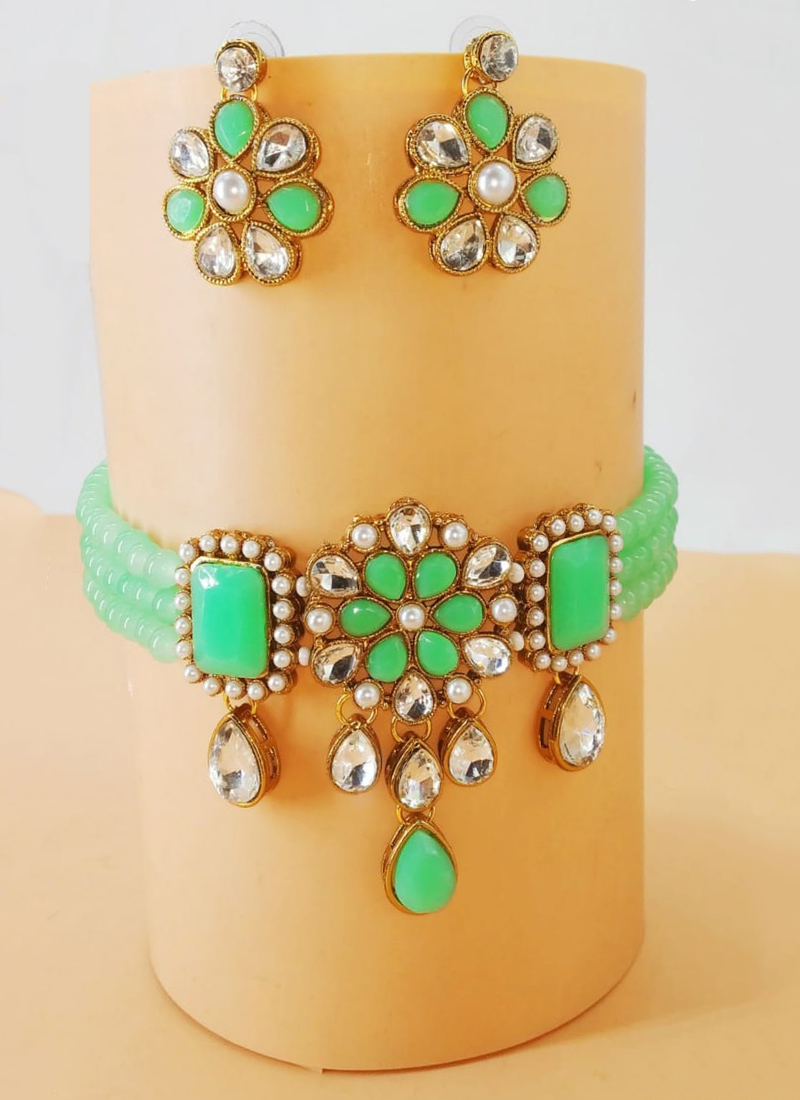 Buy Tricolored Choker Set Online at Best Price | Cbazaar