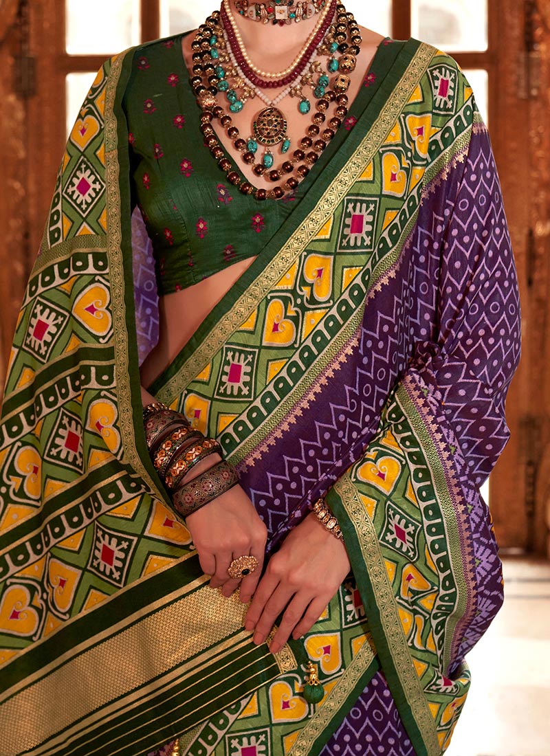 Purchase Patola sarees Online | Shop Patola Sarees Collection