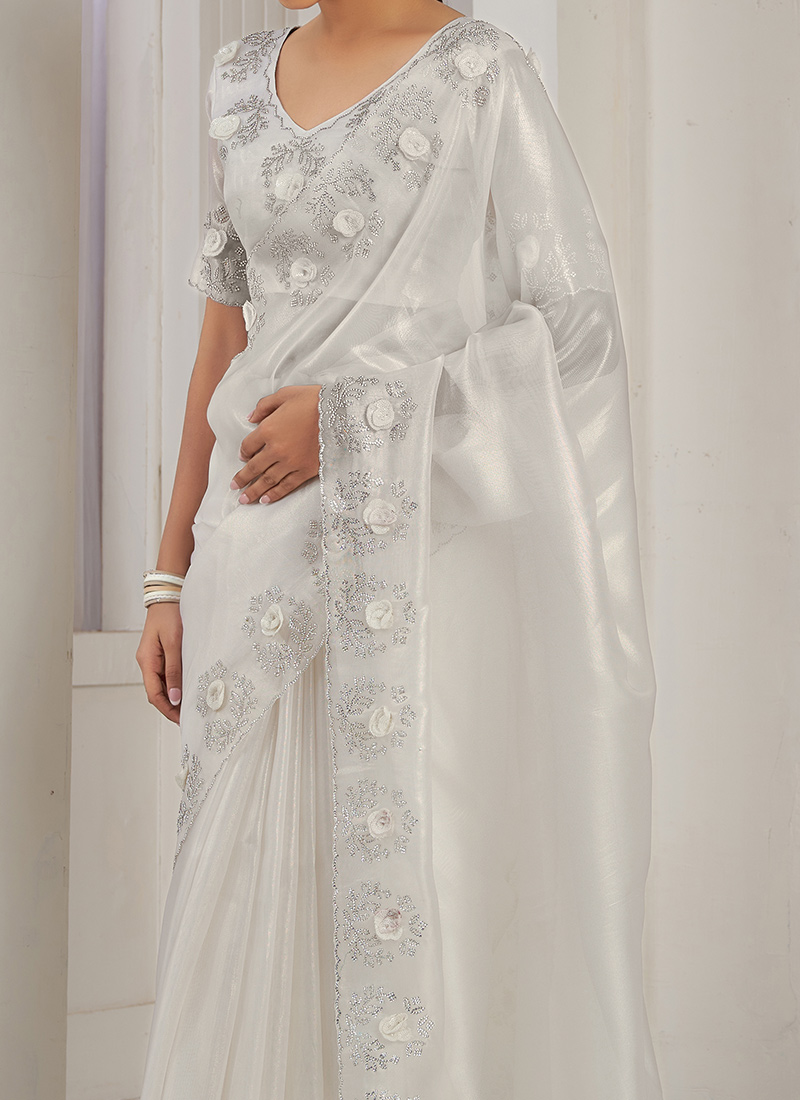 White Sarees: Buy Latest White Sarees Online Shopping - Cbazaar